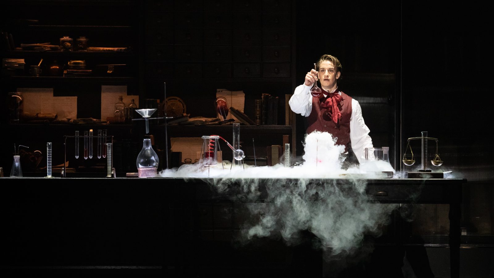 Jekyll & Hyde: synopsis - The Finnish National Opera and Ballet