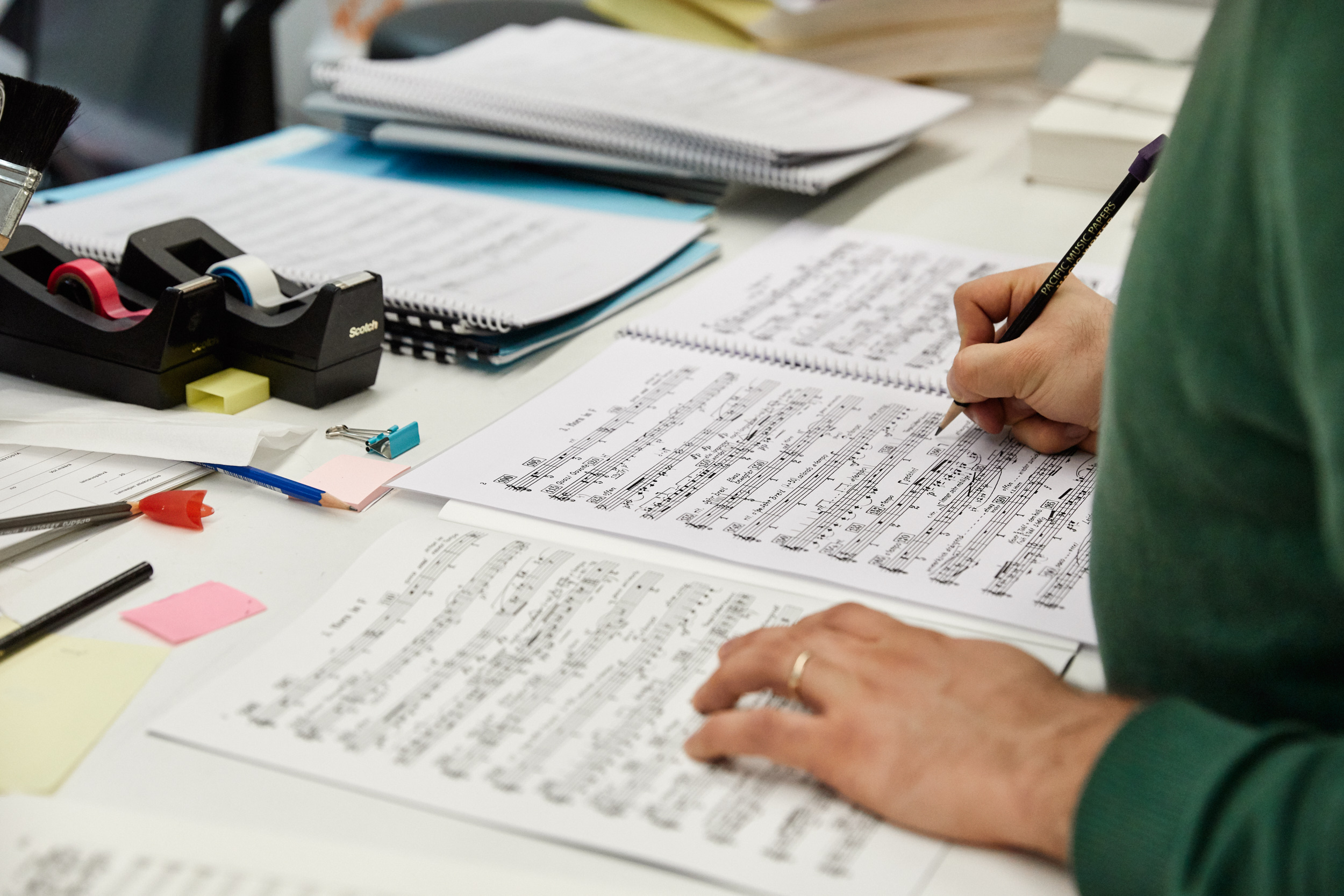 Kaikki yhteystiedot - Kansallisooppera ja -baletti