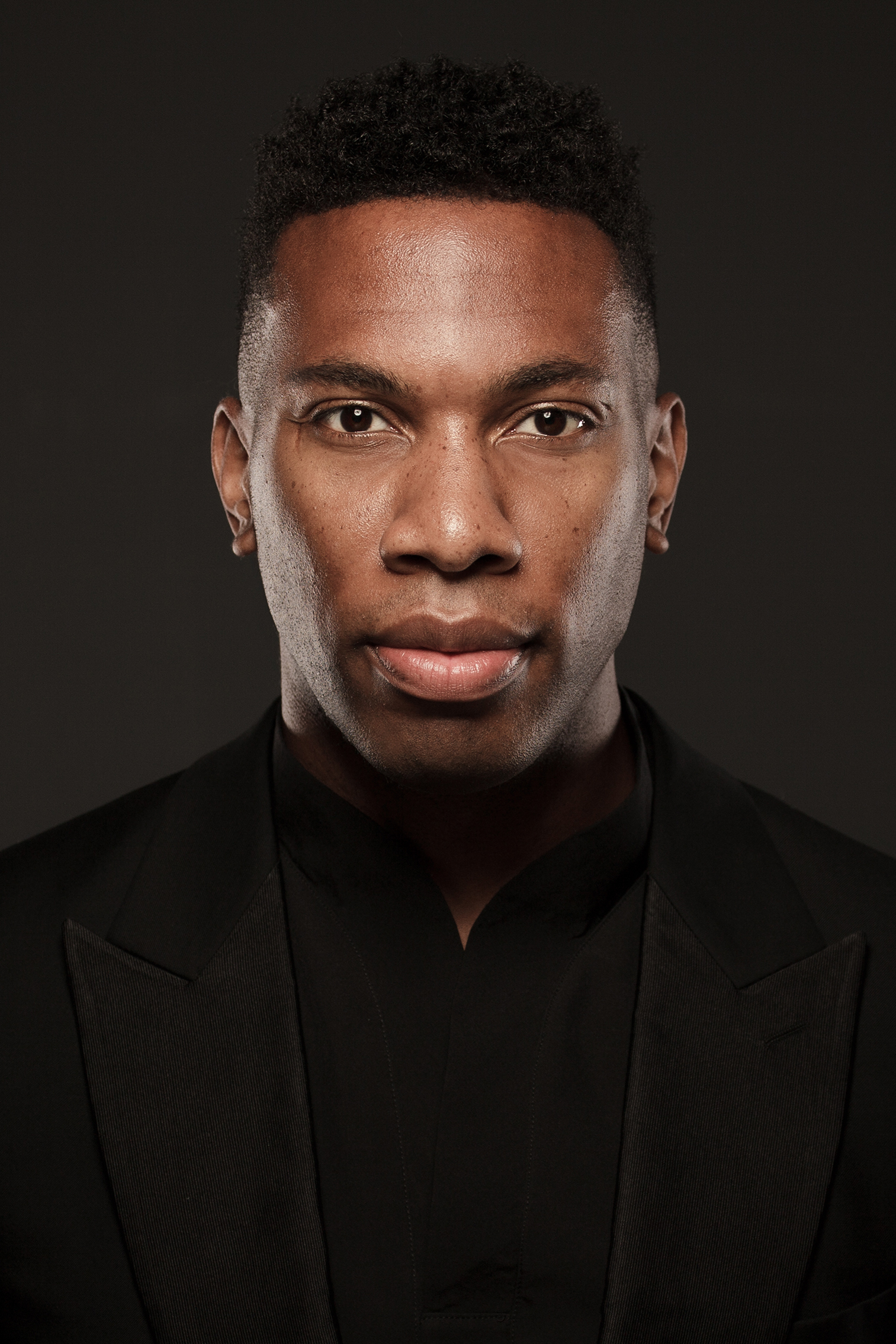 Roderick Cox - The Finnish National Opera and Ballet