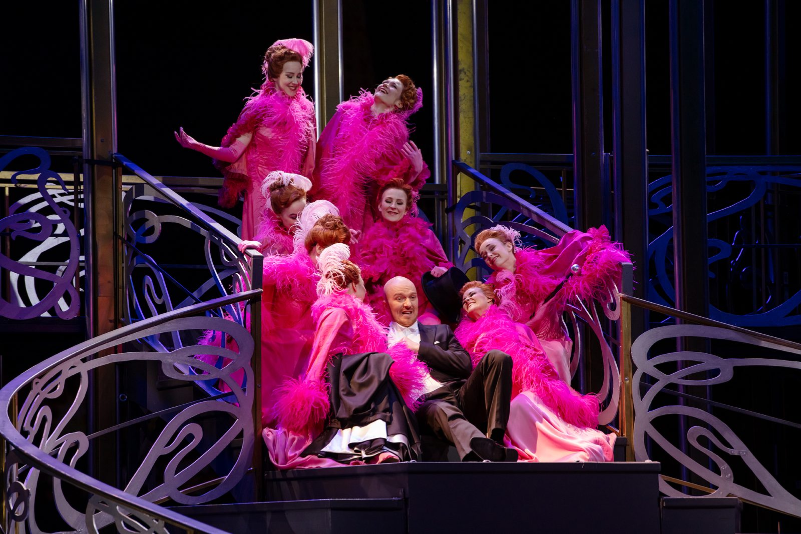 Iloinen leski - Kansallisooppera ja -baletti