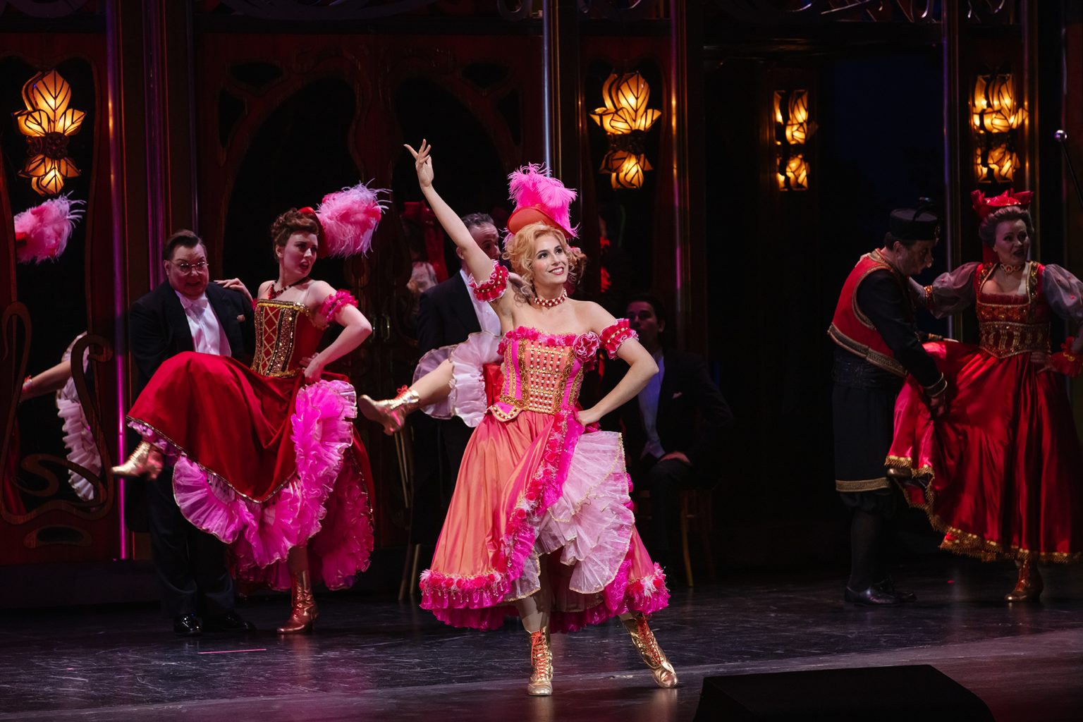 Iloinen leski - Kansallisooppera ja -baletti